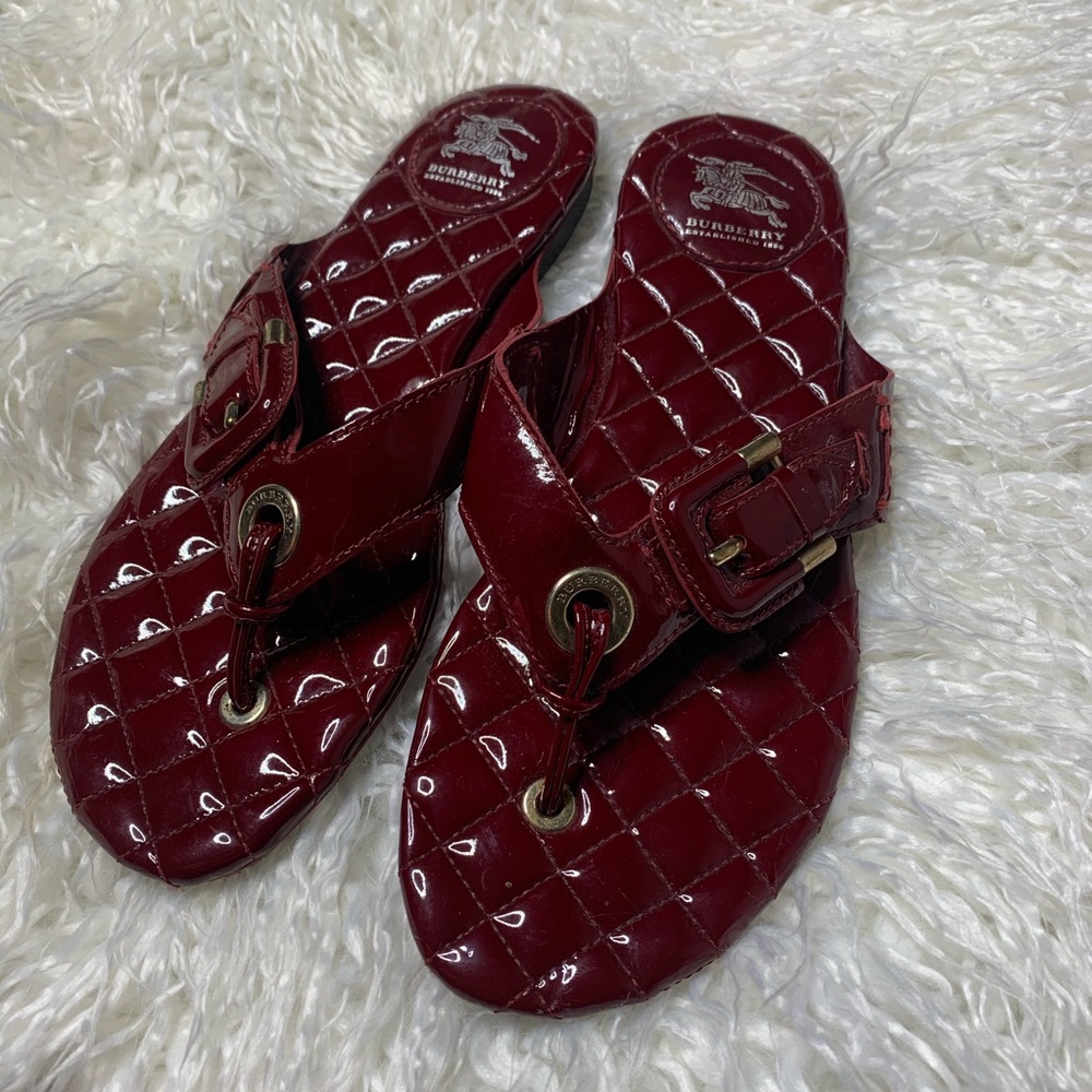 Burberry Red Quilted Patent Leather Thong Sandals - Gem